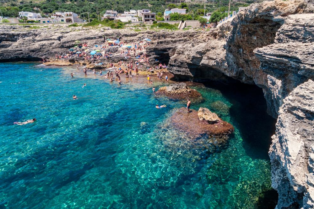 Marina di Andrano: Il Tesoro Blu del Salento tra Grotte, Mare e Relax ...